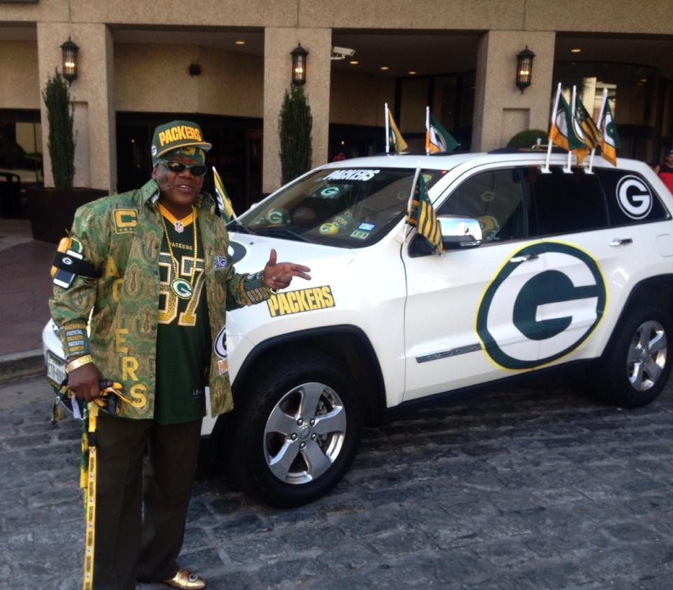 Anthony Leonard Gallery - Die Hard Packer Fan