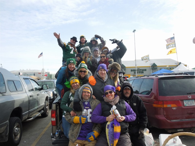 Jen Rogness Gallery - Die Hard Packer Fan